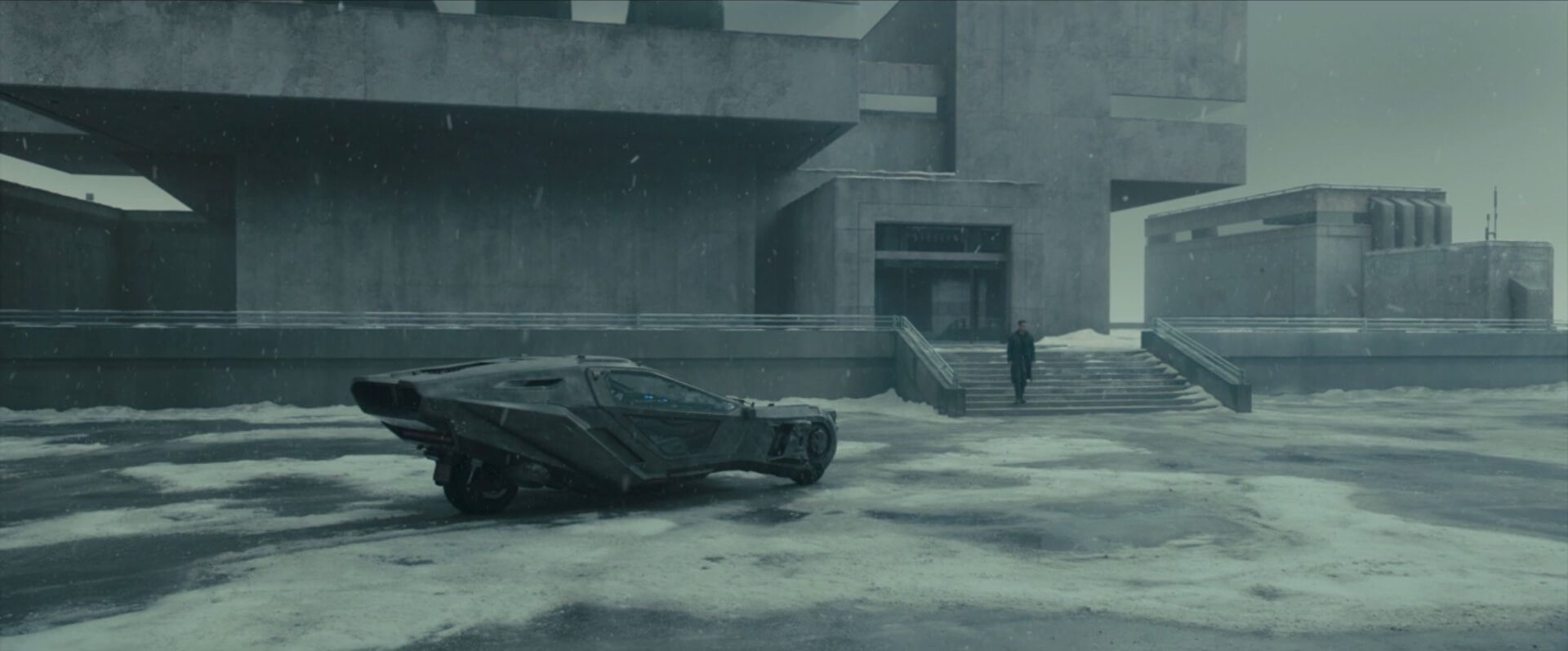 Blade Runner 2049 Cinematography — Lighting, Color & Camera