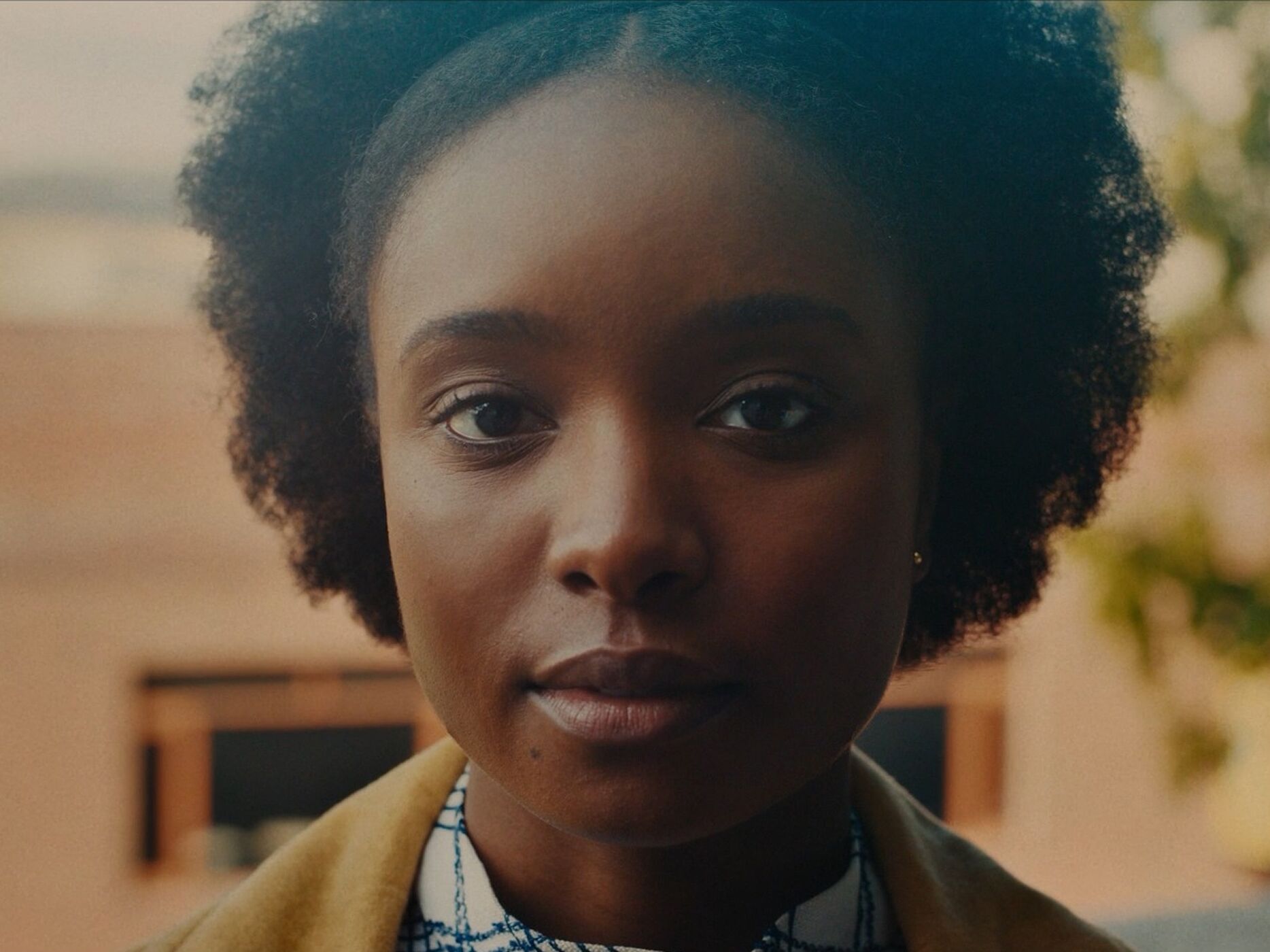 The Eye Level Shot in Film — Ultimate Guide